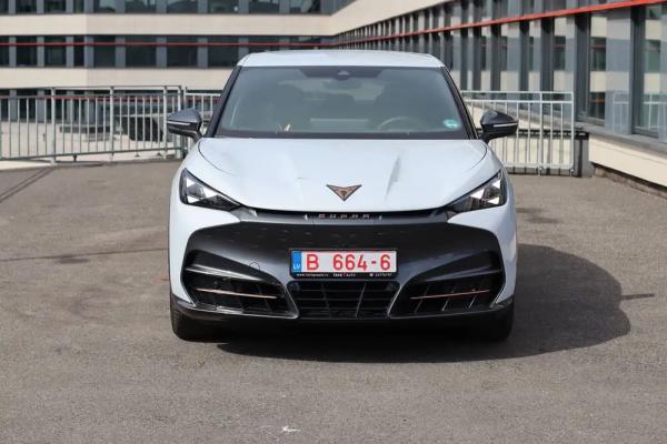 Cupra Tavascan 2025 в Рига, объемом двигателя 0.00 л и пробегом 2 тыс. км за 40980 €, фото 2 на AUTOMOTO.COM.LV