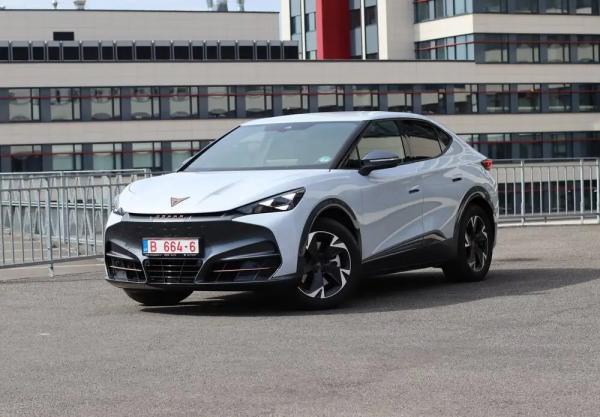 Cupra Tavascan 2025 в Рига, объемом двигателя 0.00 л и пробегом 2 тыс. км за 40980 €, фото 3 на AUTOMOTO.COM.LV