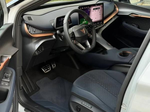 Cupra Tavascan 2025 в Рига, объемом двигателя 0.00 л и пробегом 2 тыс. км за 40980 €, фото 7 на AUTOMOTO.COM.LV