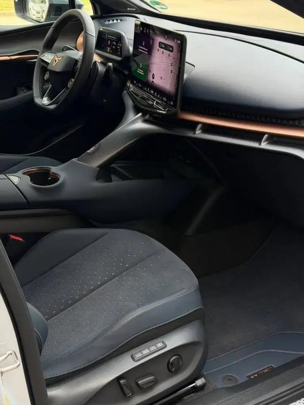 Cupra Tavascan 2025 в Рига, объемом двигателя 0.00 л и пробегом 2 тыс. км за 40980 €, фото 10 на AUTOMOTO.COM.LV
