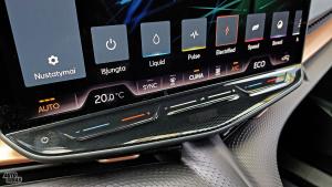 Cupra Tavascan 2025 Viļņa, ar dzinēja tilpumu 0.00 L un nobraukumu 8 tūkst. km par 40700 €, foto 33 vietnē AUTOMOTO.COM.LV
