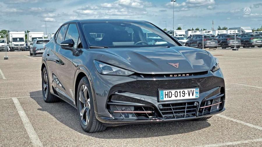 Pelēks Cupra Tavascan 2025 Viļņa, ar dzinēja tilpumu 0.00 L un nobraukumu 8 tūkst. km par 40700 €, foto 5 vietnē AUTOMOTO.COM.LV