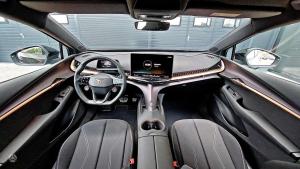 Pelēks Cupra Tavascan 2025 Viļņa, ar dzinēja tilpumu 0.00 L un nobraukumu 8 tūkst. km par 40700 €, foto 17 vietnē AUTOMOTO.COM.LV