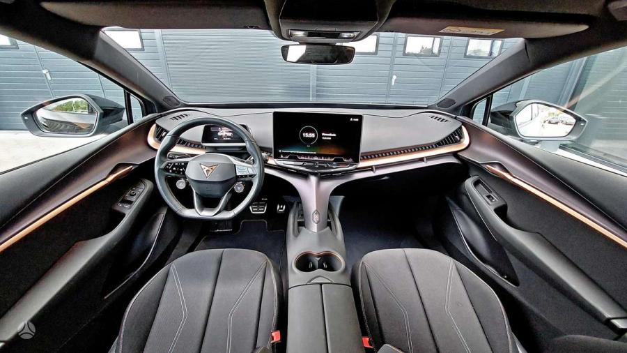 Pelēks Cupra Tavascan 2025 Viļņa, ar dzinēja tilpumu 0.00 L un nobraukumu 8 tūkst. km par 40700 €, foto 17 vietnē AUTOMOTO.COM.LV