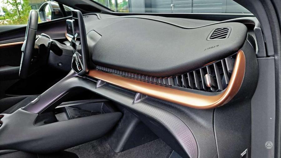 Pelēks Cupra Tavascan 2025 Viļņa, ar dzinēja tilpumu 0.00 L un nobraukumu 8 tūkst. km par 40700 €, foto 23 vietnē AUTOMOTO.COM.LV