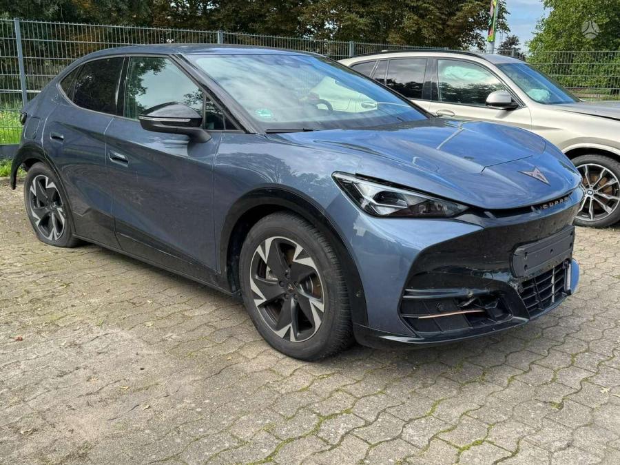 Серый Cupra Tavascan 2025 в Каунас, объемом двигателя 0.00 л и пробегом 25 тыс. км за 23900 €, фото 1 на AUTOMOTO.COM.LV