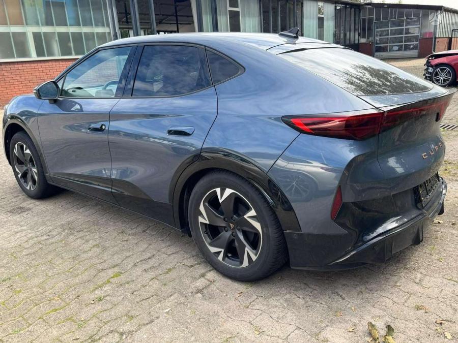 Серый Cupra Tavascan 2025 в Каунас, объемом двигателя 0.00 л и пробегом 25 тыс. км за 23900 €, фото 5 на AUTOMOTO.COM.LV
