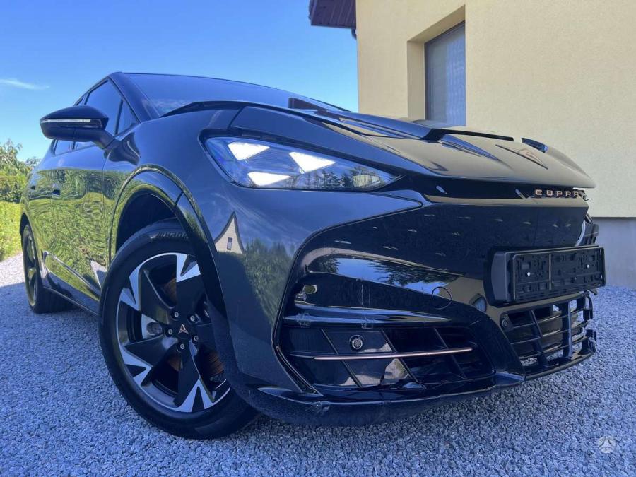 Серый Cupra Tavascan 2025 в Каунас, объемом двигателя 0.00 л и пробегом 18 тыс. км за 23450 €, фото 3 на AUTOMOTO.COM.LV