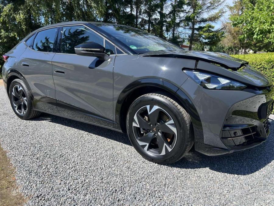 Серый Cupra Tavascan 2025 в Каунас, объемом двигателя 0.00 л и пробегом 18 тыс. км за 23450 €, фото 19 на AUTOMOTO.COM.LV