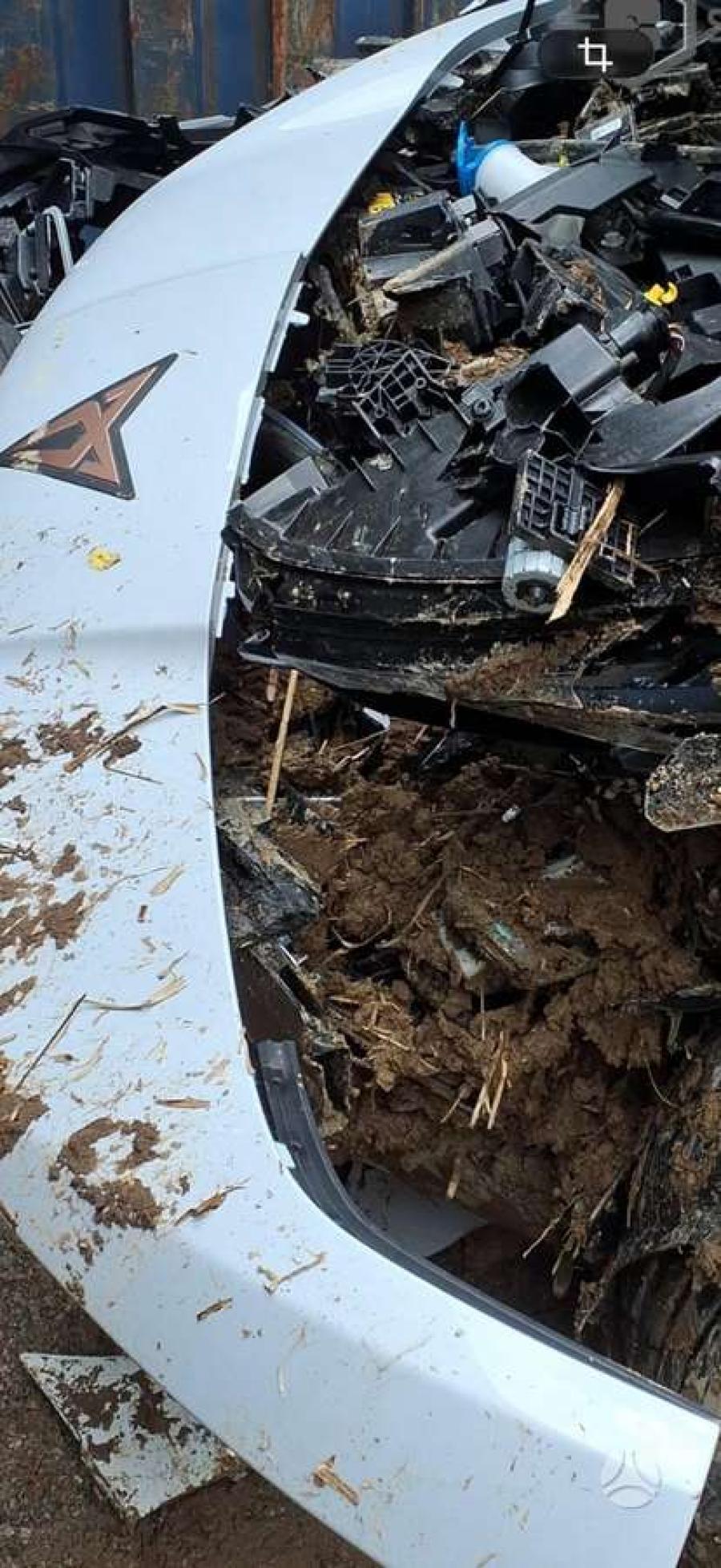 Pelēks Cupra Tavascan 2026 Utena, ar dzinēja tilpumu 0.00 L un nobraukumu 2 tūkst. km par 15700 €, foto 17 vietnē AUTOMOTO.COM.LV