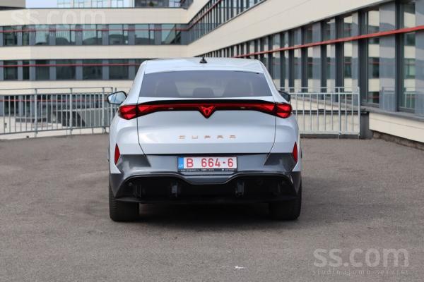 Balts Cupra Tavascan 2025 Rīga, ar dzinēja tilpumu 0.00 L un nobraukumu 2 tūkst. km par 40980 €, foto 5 vietnē AUTOMOTO.COM.LV
