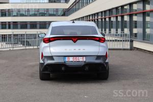 Белый Cupra Tavascan 2025 в Рига, объемом двигателя 0.00 л и пробегом 2 тыс. км за 40980 €, фото 6 на AUTOMOTO.COM.LV