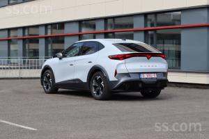Белый Cupra Tavascan 2025 в Рига, объемом двигателя 0.00 л и пробегом 2 тыс. км за 40980 €, фото 5 на AUTOMOTO.COM.LV