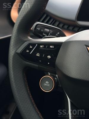 Белый Cupra Tavascan 2025 в Рига, объемом двигателя 0.00 л и пробегом 2 тыс. км за 40980 €, фото 17 на AUTOMOTO.COM.LV