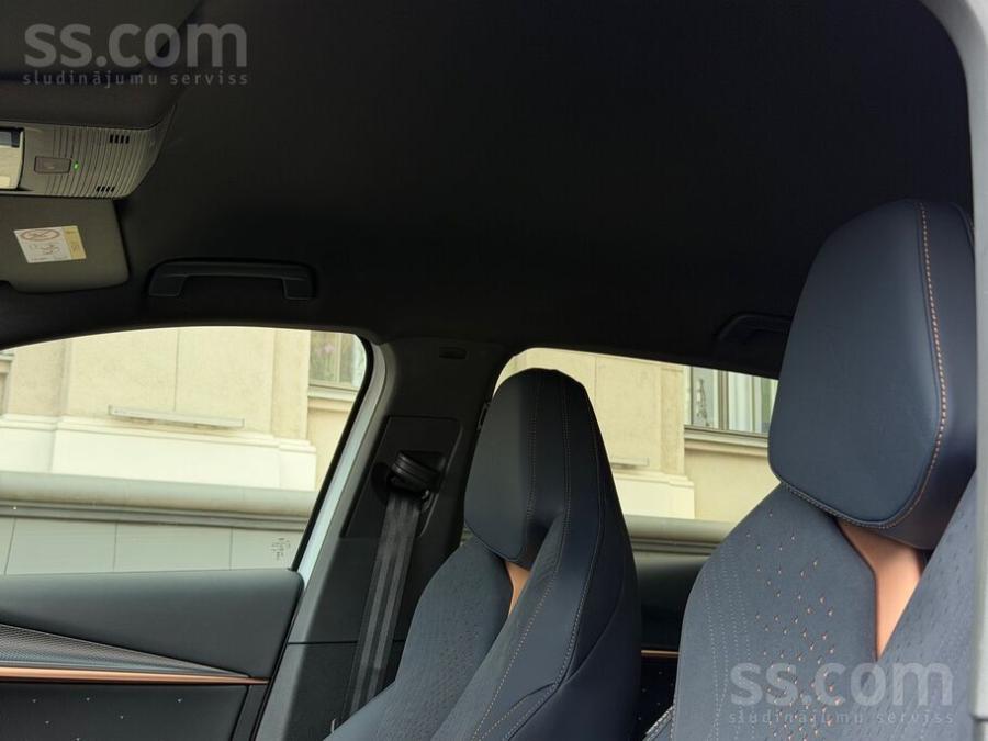 Белый Cupra Tavascan 2025 в Рига, объемом двигателя 0.00 л и пробегом 2 тыс. км за 40980 €, фото 19 на AUTOMOTO.COM.LV