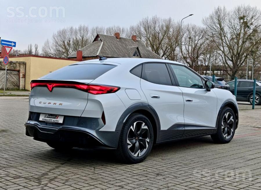 Белый Cupra Tavascan 2025 в Лиепая, объемом двигателя 0.00 л и пробегом 0 тыс. км за 45270 €, фото 5 на AUTOMOTO.COM.LV