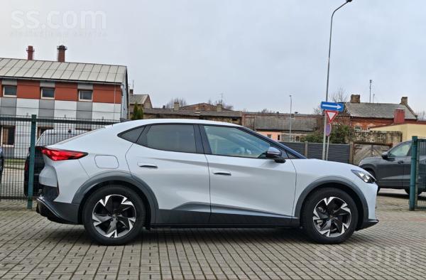 Белый Cupra Tavascan 2025 в Лиепая, объемом двигателя 0.00 л и пробегом 0 тыс. км за 45270 €, фото 5 на AUTOMOTO.COM.LV