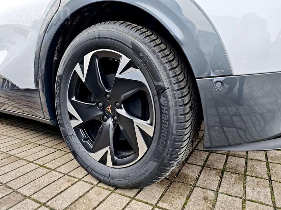 Белый Cupra Tavascan 2025 в Лиепая, объемом двигателя 0.00 л и пробегом 0 тыс. км за 45270 €, фото 31 на AUTOMOTO.COM.LV