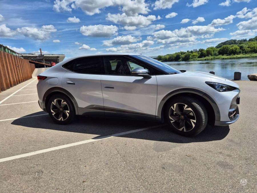 Белый Cupra Tavascan 2025 в Каунас, объемом двигателя 0.00 л и пробегом 400 тыс. км за 35550 €, фото 6 на AUTOMOTO.COM.LV