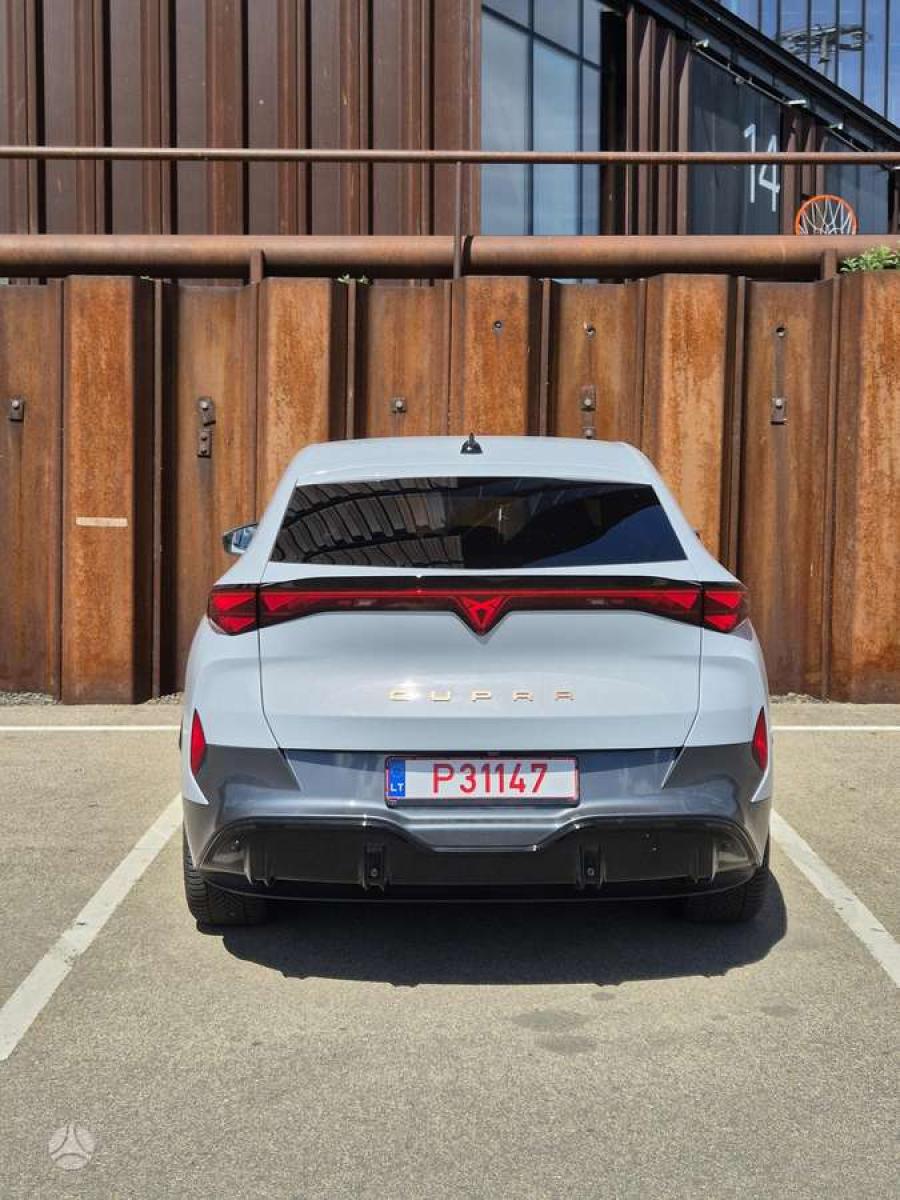 Белый Cupra Tavascan 2025 в Каунас, объемом двигателя 0.00 л и пробегом 400 тыс. км за 35550 €, фото 9 на AUTOMOTO.COM.LV