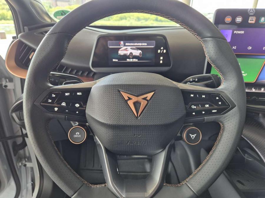 Белый Cupra Tavascan 2025 в Каунас, объемом двигателя 0.00 л и пробегом 400 тыс. км за 35550 €, фото 16 на AUTOMOTO.COM.LV