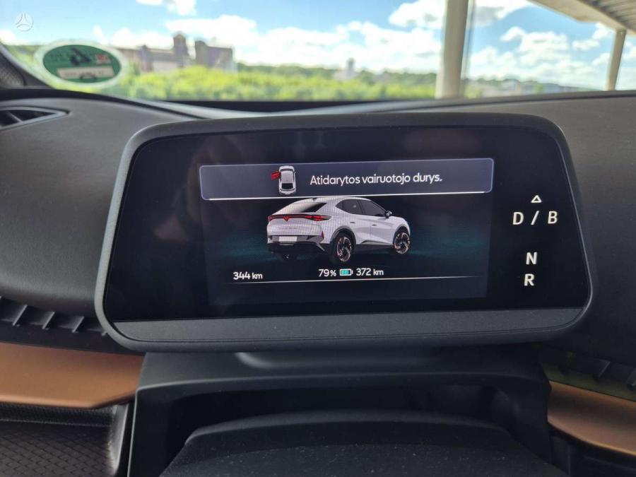 Белый Cupra Tavascan 2025 в Каунас, объемом двигателя 0.00 л и пробегом 400 тыс. км за 35550 €, фото 17 на AUTOMOTO.COM.LV