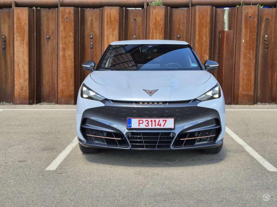 Белый Cupra Tavascan 2025 в Каунас, объемом двигателя 0.00 л и пробегом 400 тыс. км за 35550 €, фото 28 на AUTOMOTO.COM.LV