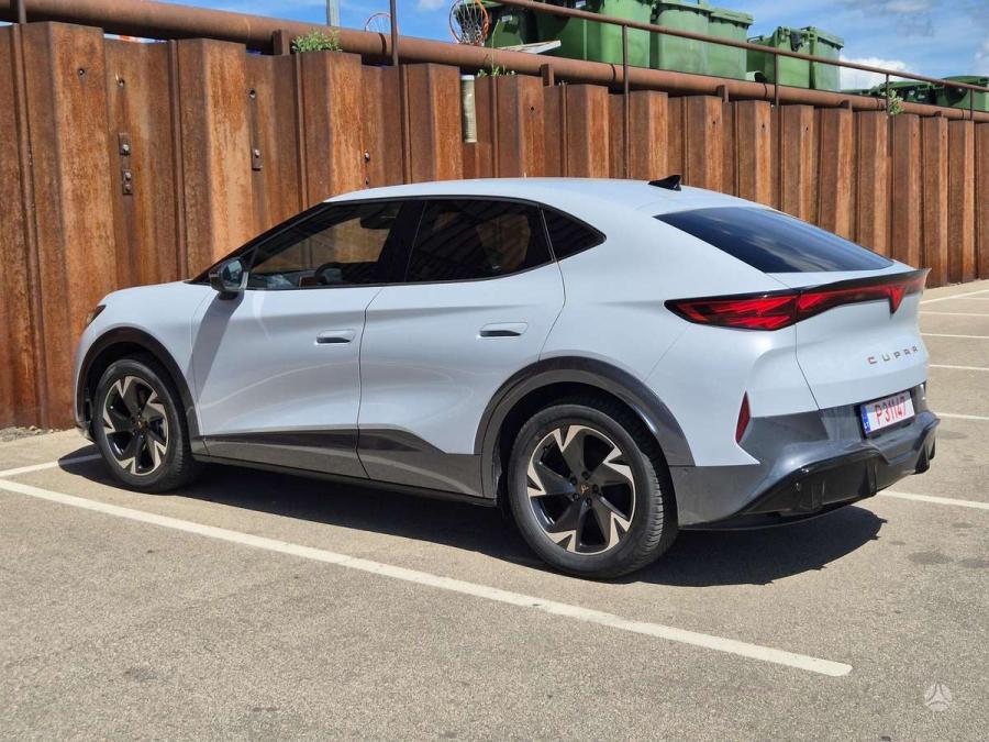 Белый Cupra Tavascan 2025 в Каунас, объемом двигателя 0.00 л и пробегом 400 тыс. км за 35550 €, фото 30 на AUTOMOTO.COM.LV