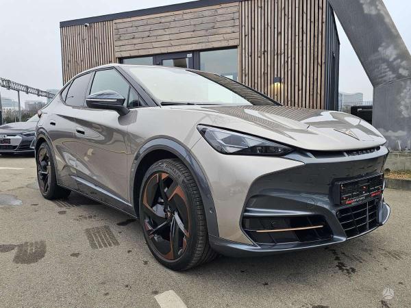 Dzeltens Cupra Tavascan 2024 Viļņa, ar dzinēja tilpumu 0.00 L un nobraukumu 21 tūkst. km par 42900 €, foto 1 vietnē AUTOMOTO.COM.LV