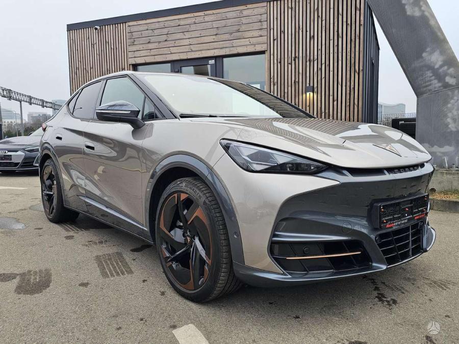 Dzeltens Cupra Tavascan 2024 Viļņa, ar dzinēja tilpumu 0.00 L un nobraukumu 21 tūkst. km par 42900 €, foto 1 vietnē AUTOMOTO.COM.LV