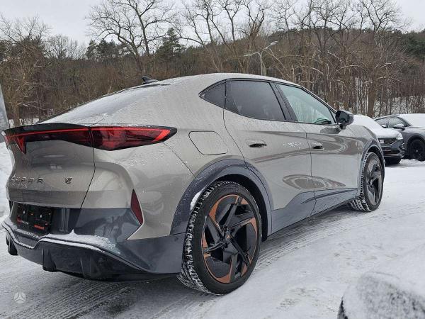 Yellow Cupra Tavascan 2024 in Vilnius, with an engine capacity of 0.00 L and mileage of 21 thousand km for 42000 €, photo 5 on AUTOMOTO.COM.LV