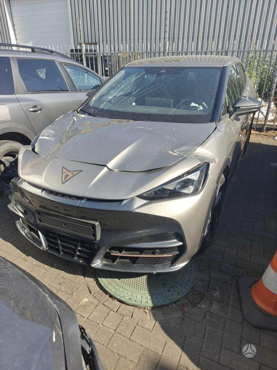 Dzeltens Cupra Tavascan 2025 Kauņa, ar dzinēja tilpumu 0.00 L un nobraukumu 20 tūkst. km par 19300 €, foto 1 vietnē AUTOMOTO.COM.LV