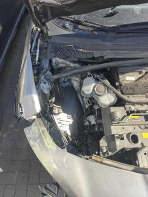 Dzeltens Cupra Tavascan 2025 Kauņa, ar dzinēja tilpumu 0.00 L un nobraukumu 20 tūkst. km par 19300 €, foto 8 vietnē AUTOMOTO.COM.LV