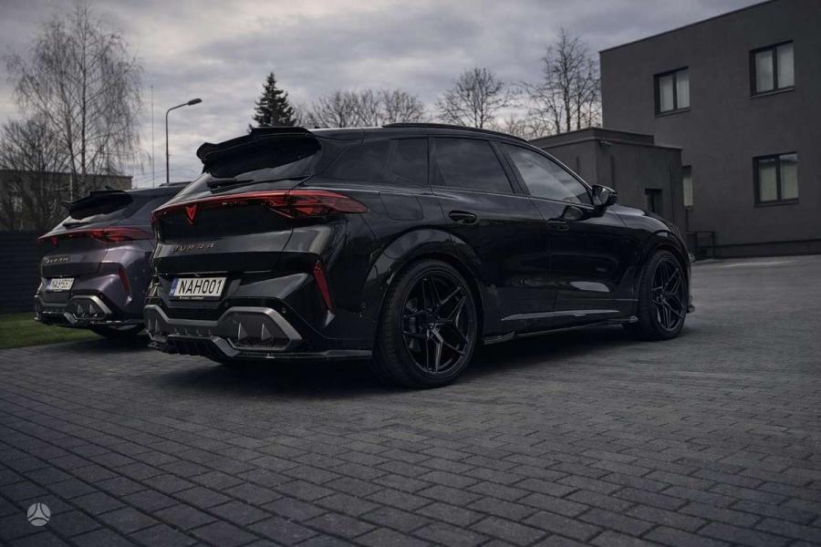 Melns Cupra Terramar 2025 Mažeikiai, ar dzinēja tilpumu 1.98 L un nobraukumu 3 tūkst. km par 43900 €, foto 5 vietnē AUTOMOTO.COM.LV