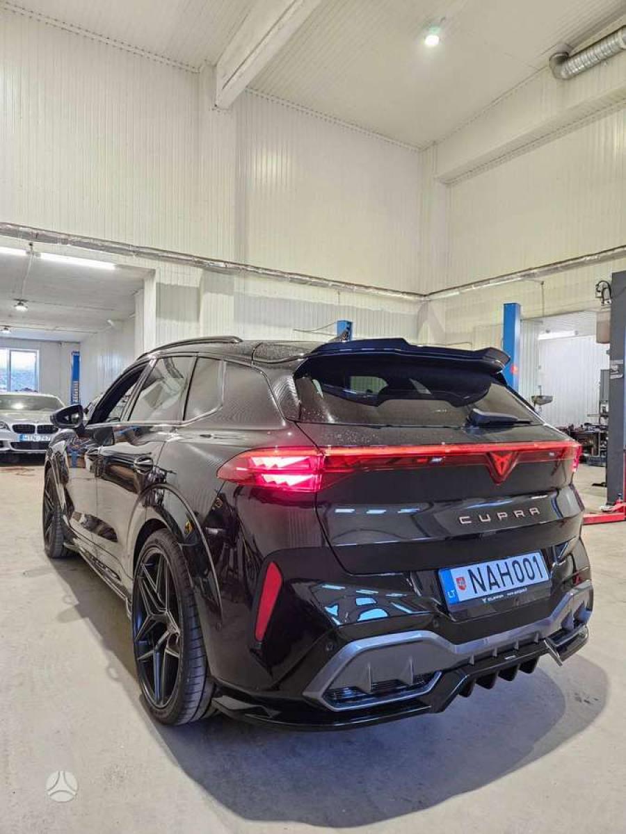 Melns Cupra Terramar 2025 Mažeikiai, ar dzinēja tilpumu 1.98 L un nobraukumu 3 tūkst. km par 43900 €, foto 8 vietnē AUTOMOTO.COM.LV