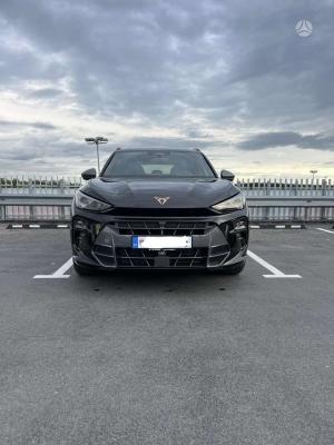Melns Cupra Terramar 2025 Viļņa, ar dzinēja tilpumu 1.98 L un nobraukumu 12 tūkst. km par 40900 €, foto 12 vietnē AUTOMOTO.COM.LV