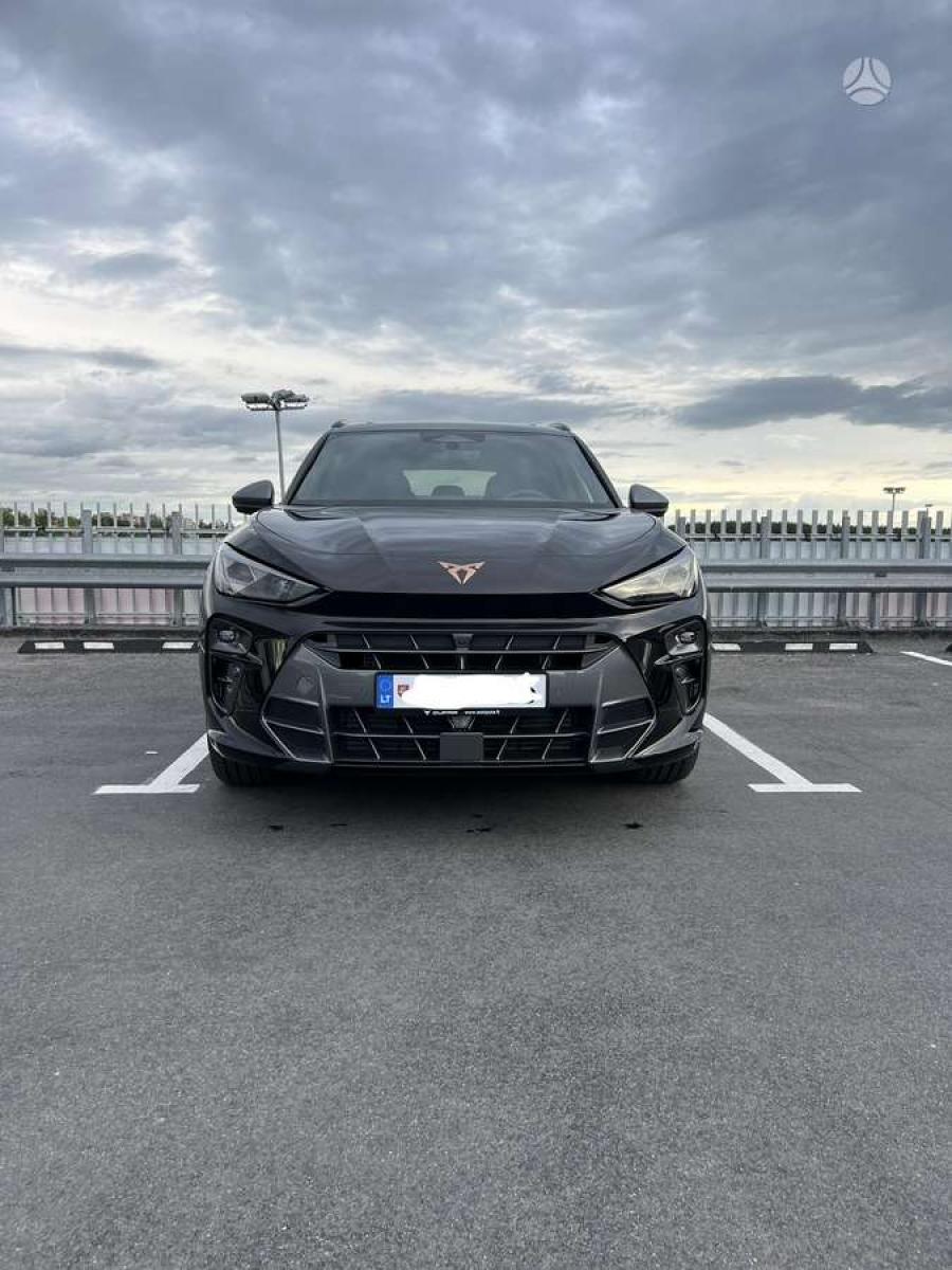 Melns Cupra Terramar 2025 Viļņa, ar dzinēja tilpumu 1.98 L un nobraukumu 12 tūkst. km par 40900 €, foto 12 vietnē AUTOMOTO.COM.LV