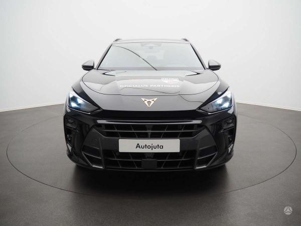 Черный Cupra Terramar 2025 в Вильнюс, объемом двигателя 1.50 л и пробегом 16 тыс. км за 43900 €, фото 2 на AUTOMOTO.COM.LV