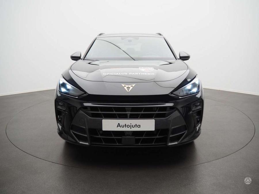 Черный Cupra Terramar 2025 в Вильнюс, объемом двигателя 1.50 л и пробегом 16 тыс. км за 43900 €, фото 3 на AUTOMOTO.COM.LV
