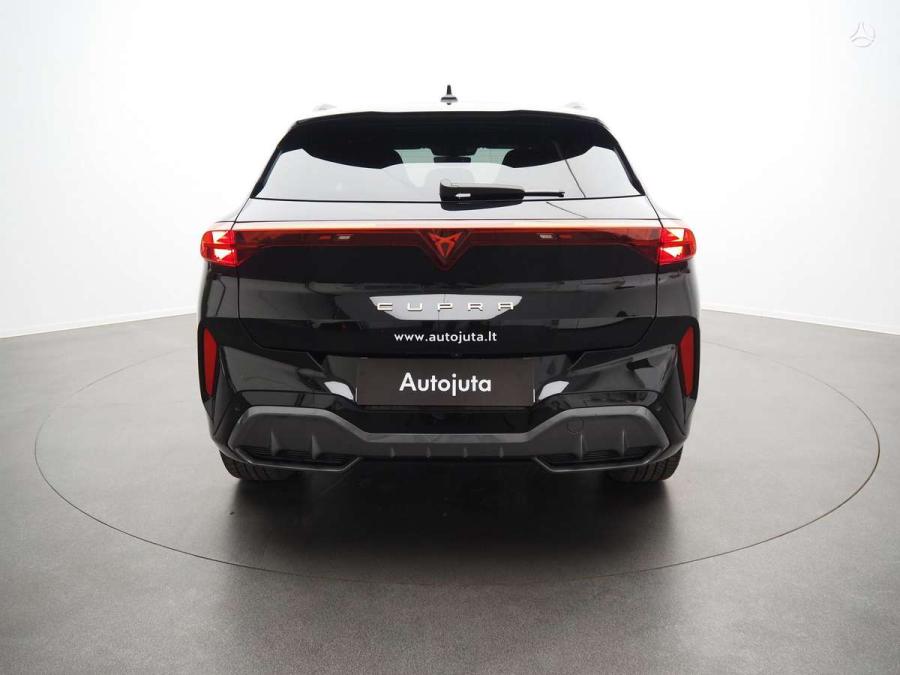 Черный Cupra Terramar 2025 в Вильнюс, объемом двигателя 1.50 л и пробегом 16 тыс. км за 43900 €, фото 6 на AUTOMOTO.COM.LV