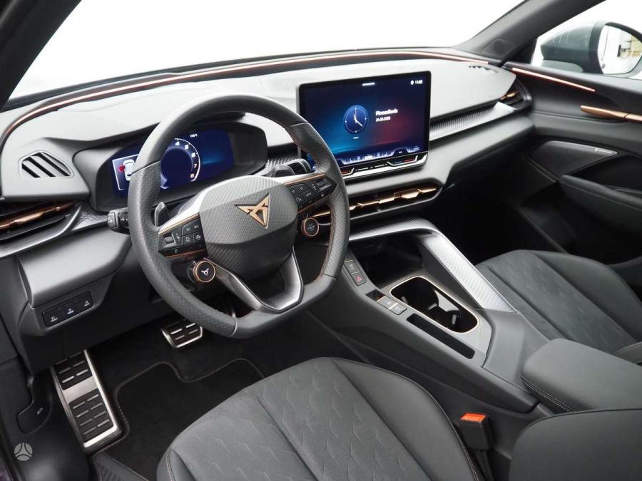 Melns Cupra Terramar 2026 Viļņa, ar dzinēja tilpumu 1.98 L un nobraukumu 5 tūkst. km par 37900 €, foto 11 vietnē AUTOMOTO.COM.LV