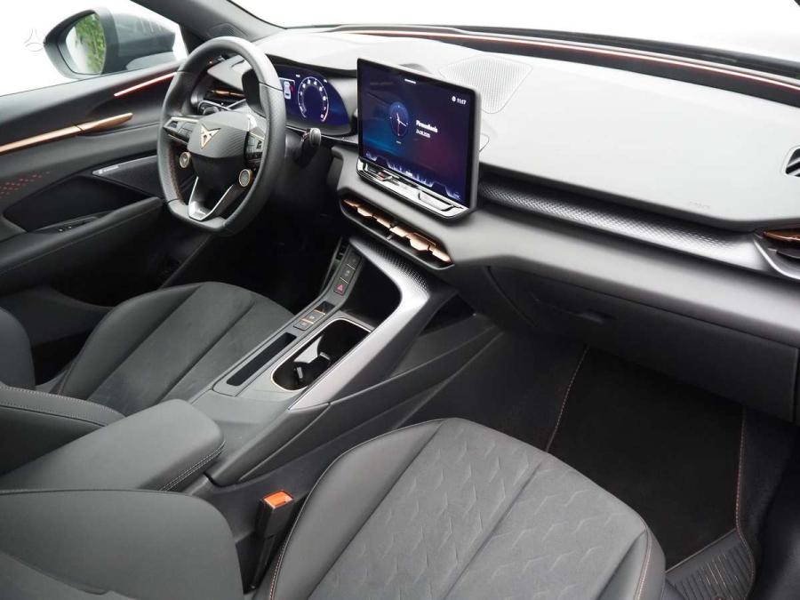 Melns Cupra Terramar 2026 Viļņa, ar dzinēja tilpumu 1.98 L un nobraukumu 5 tūkst. km par 37900 €, foto 15 vietnē AUTOMOTO.COM.LV