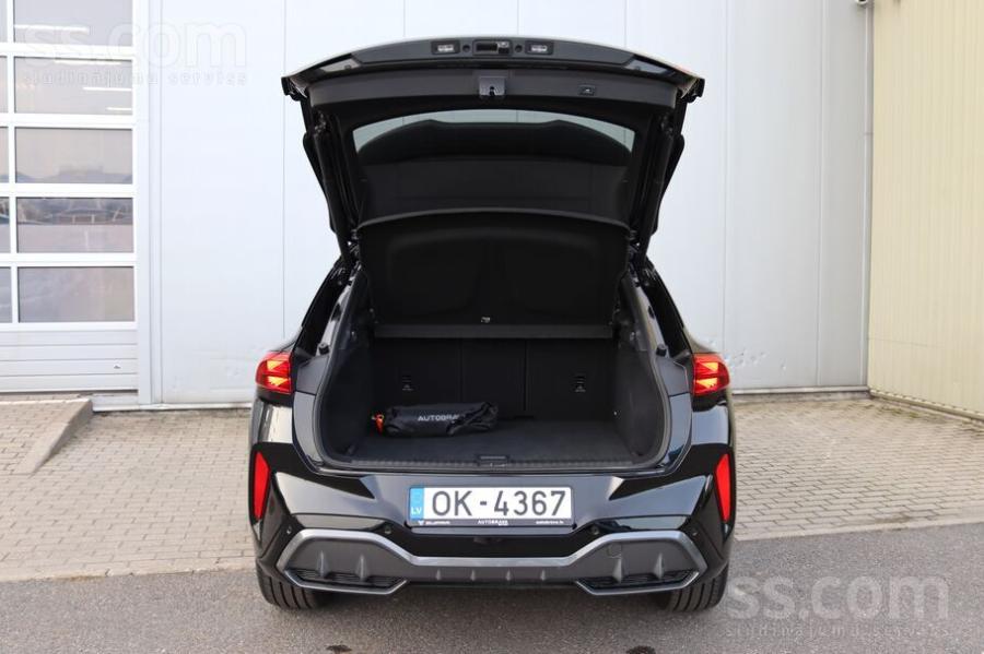 Melns Cupra Terramar 2026 Rīga, ar dzinēja tilpumu 2.00 L un nobraukumu 8 tūkst. km par 40990 €, foto 31 vietnē AUTOMOTO.COM.LV