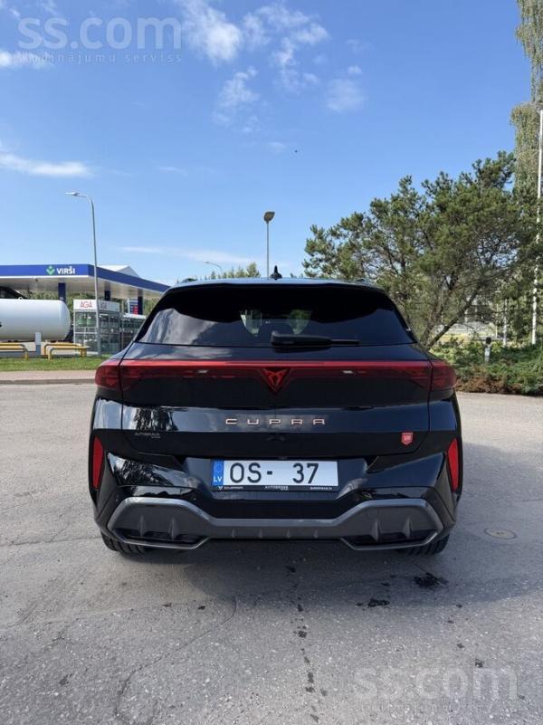 Черный Cupra Terramar 2026 в Рига, объемом двигателя 2.00 л и пробегом 10 тыс. км за 43999 €, фото 3 на AUTOMOTO.COM.LV