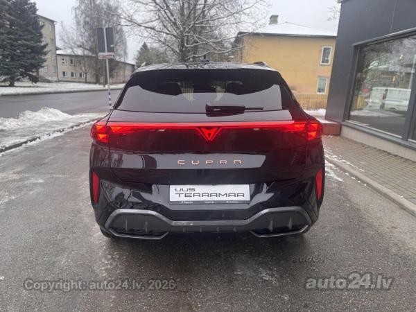 Melns Cupra Terramar 2026 Tartu, ar dzinēja tilpumu 2.00 L un nobraukumu 15 tūkst. km par 40770 €, foto 6 vietnē AUTOMOTO.COM.LV