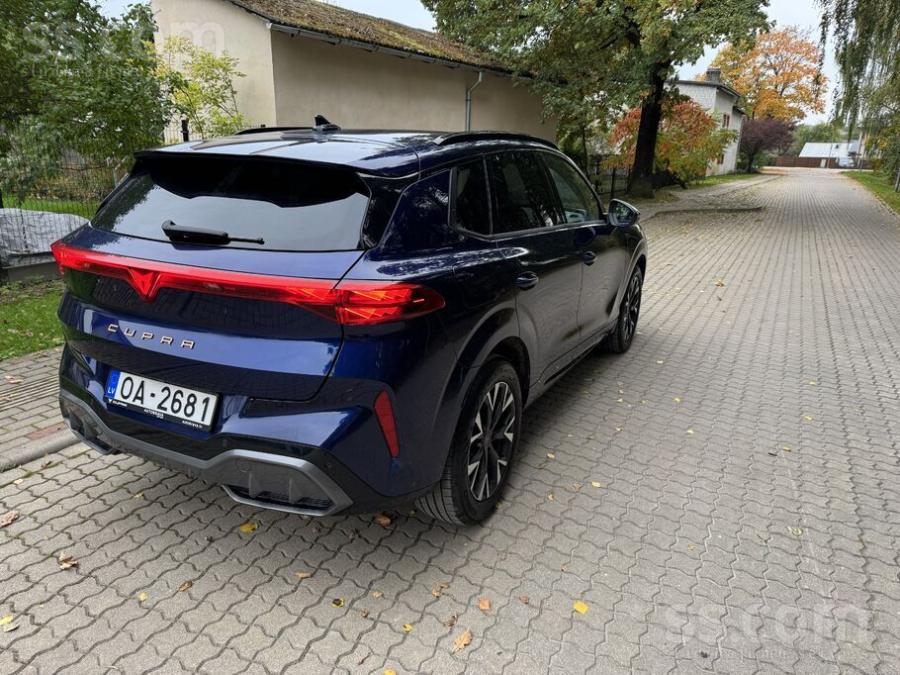Zils Cupra Terramar 2024 Ogre, ar dzinēja tilpumu 1.50 L un nobraukumu 50 tūkst. km par 27400 €, foto 4 vietnē AUTOMOTO.COM.LV