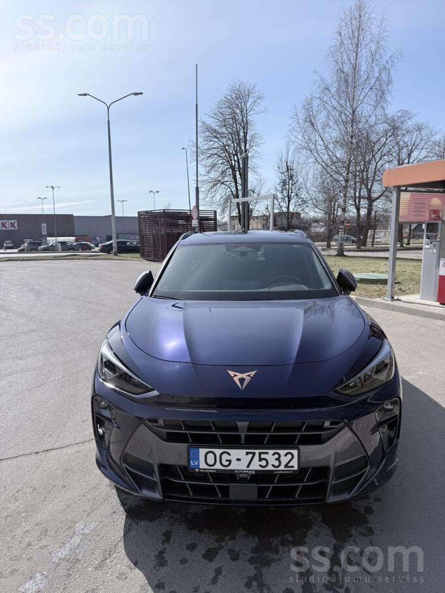 Zils Cupra Terramar 2025 Rīga, ar dzinēja tilpumu 1.50 L un nobraukumu 5 tūkst. km par 33500 €, foto 4 vietnē AUTOMOTO.COM.LV