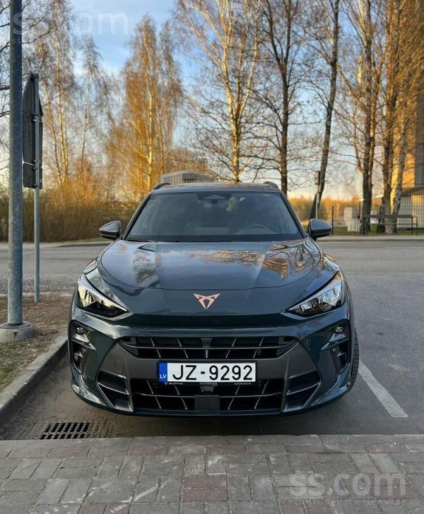 Blue Cupra Terramar 2025 in Riga, with an engine capacity of 2.00 L and mileage of 18 thousand km for 38300 €, photo 3 on AUTOMOTO.COM.LV