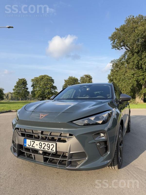 Zils Cupra Terramar 2025 Rīga, ar dzinēja tilpumu 2.00 L un nobraukumu 26 tūkst. km par 37500 €, foto 1 vietnē AUTOMOTO.COM.LV