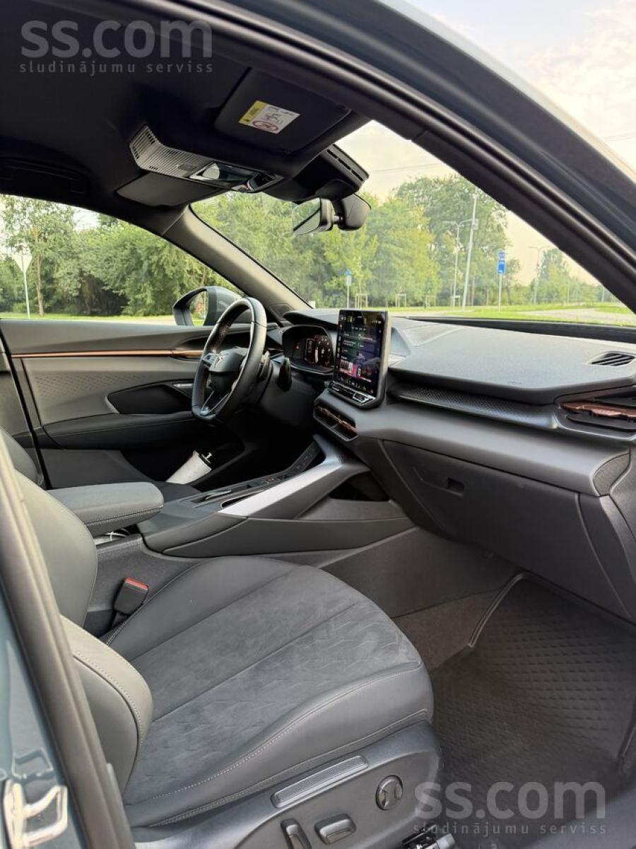 Blue Cupra Terramar 2025 in Riga, with an engine capacity of 2.00 L and mileage of 26 thousand km for 37500 €, photo 15 on AUTOMOTO.COM.LV